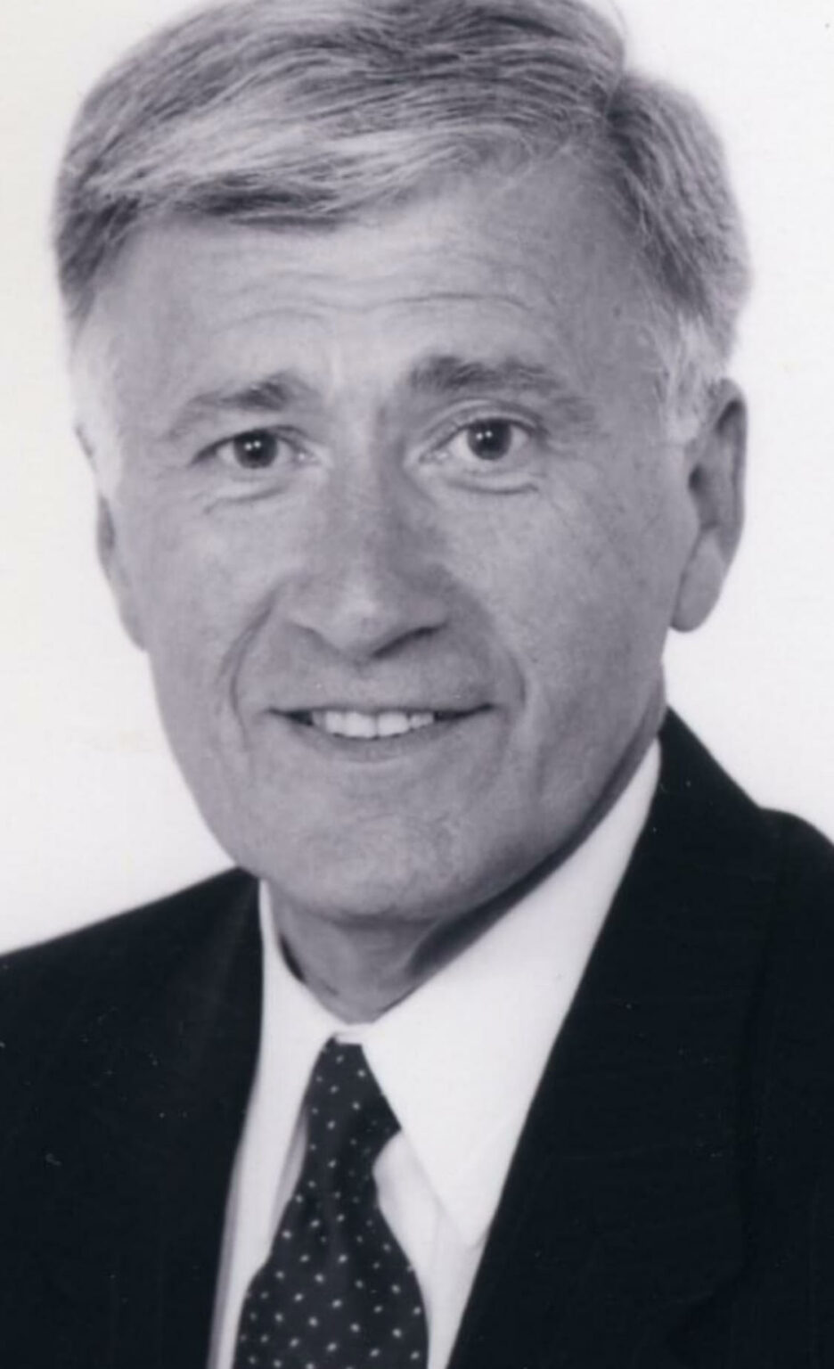 Mayor Paul A. Hoelscher - Pizzi Funeral Home